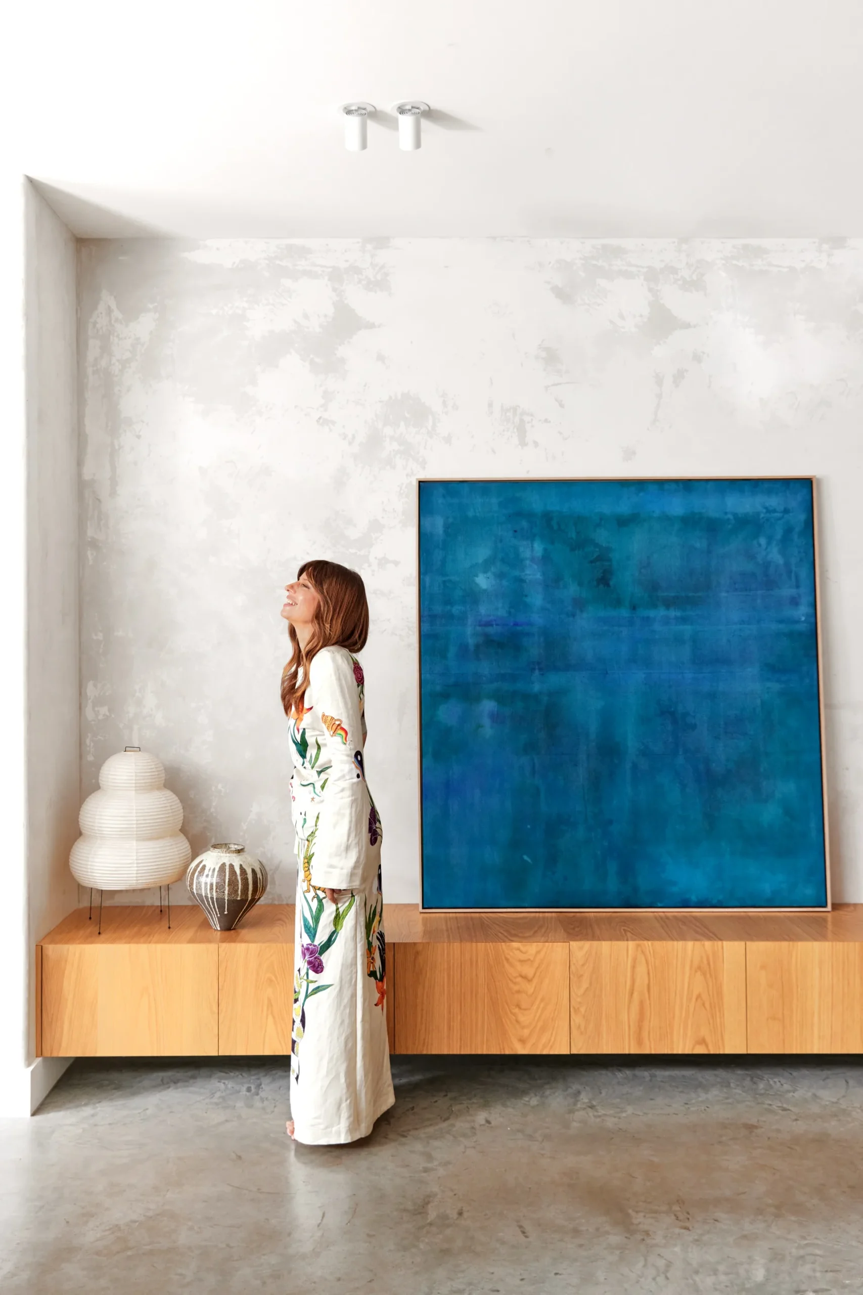 Beauty Chef founder Carla Oates’ tactile Bondi home glows under the ...